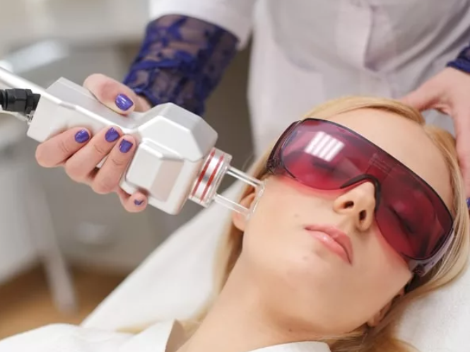 Лазерный метод омоложения М22: в чем его премущества